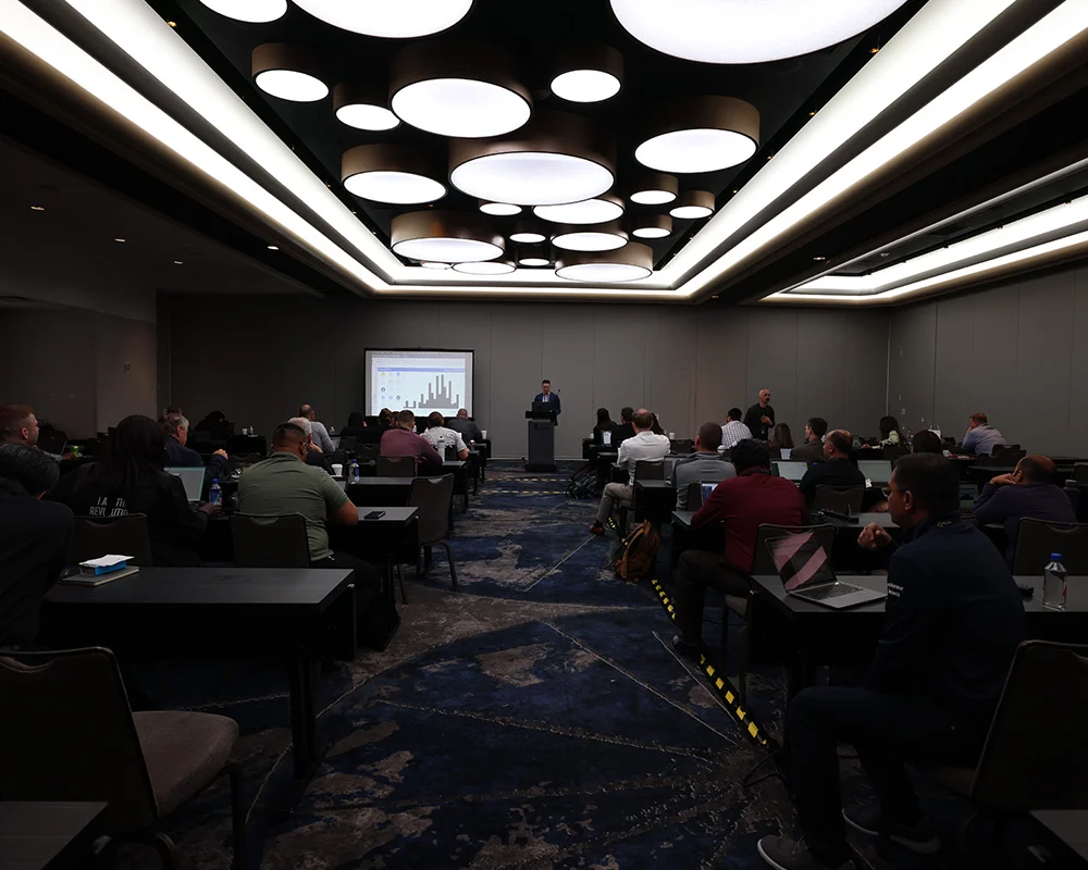 Domino Data Lab: Rev 4 | emc3